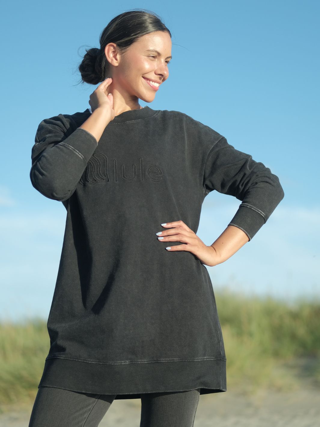 Lule Maxi Sweater Washed Black – Heart Of Lule