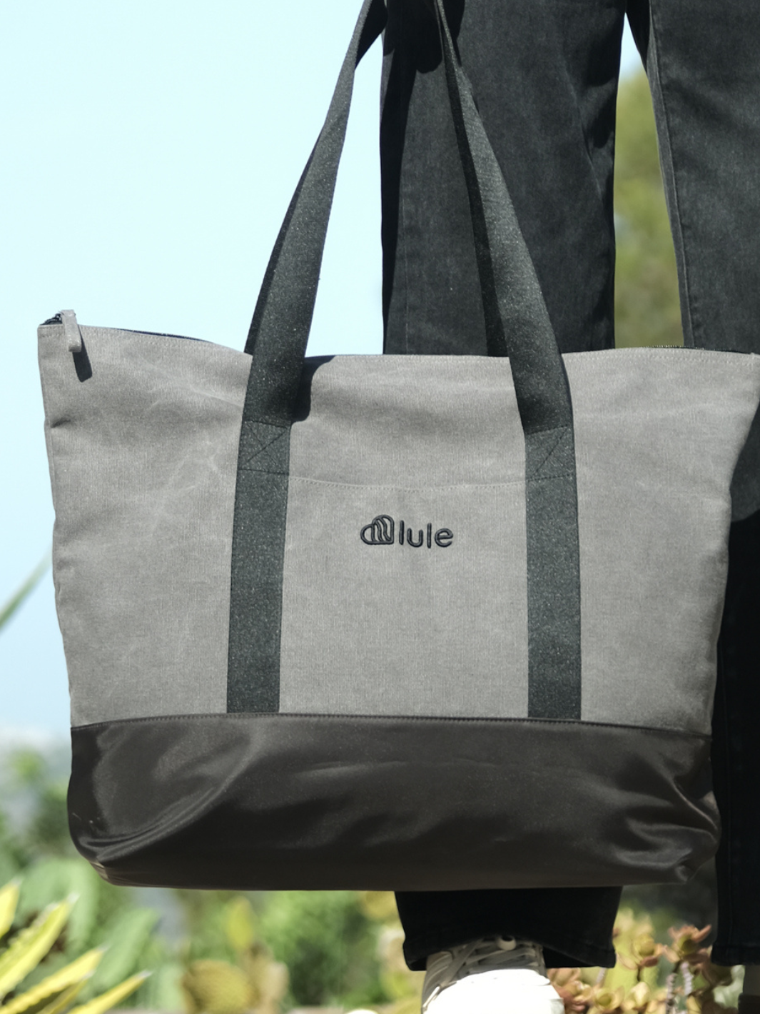 Lule Hybrid Zipped Shopper – Heart Of Lule