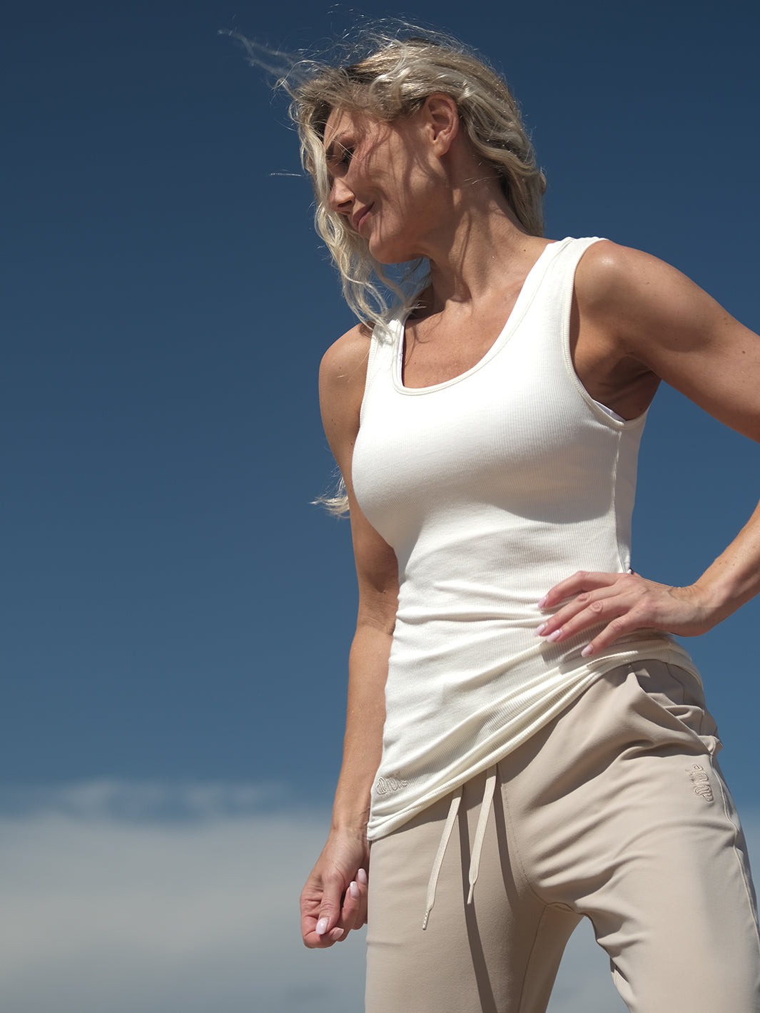 Lux Tank Cream white – Heart Of Lule